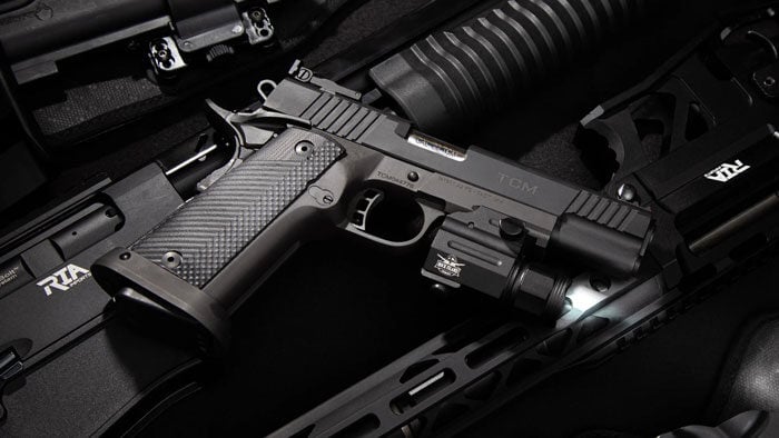 Iron Sights VS Optics | Which Aiming System to Choose?