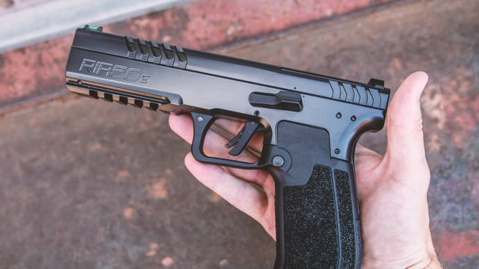 Iron Sights VS Optics | Which Aiming System to Choose?